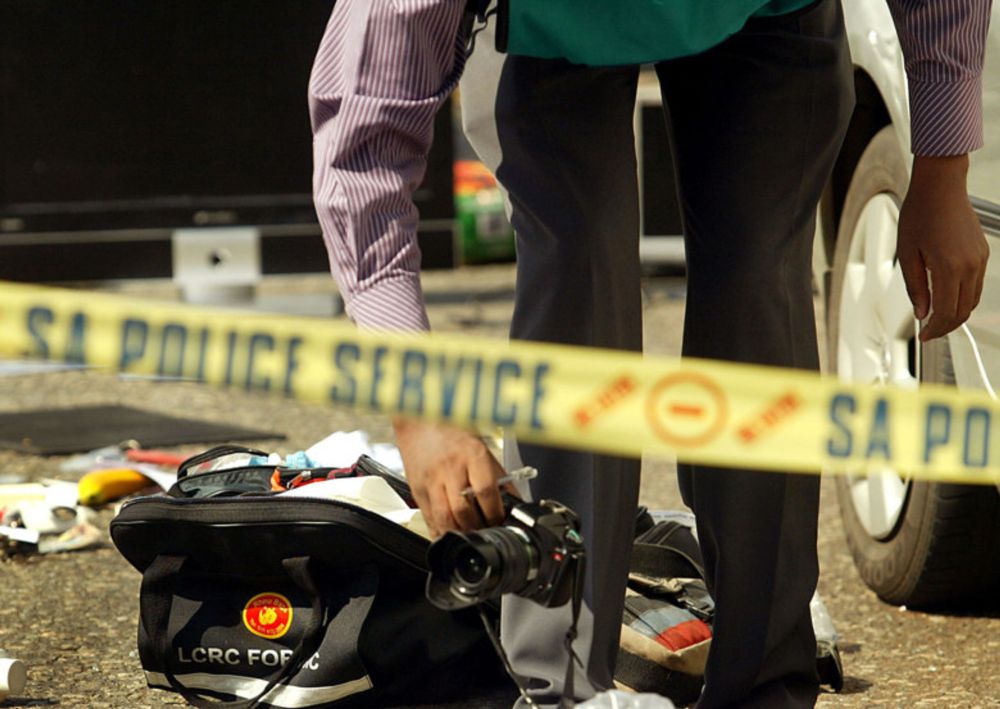 Brothers run after woman is electrocuted