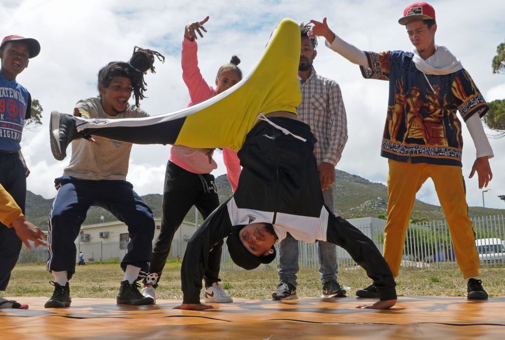 Breakdancers prepare for 2024 Olympics