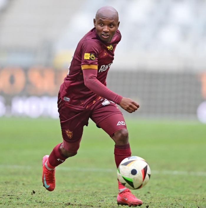Stellenbosch FC hold breath over Sanele Barns' fitness ahead of key ...