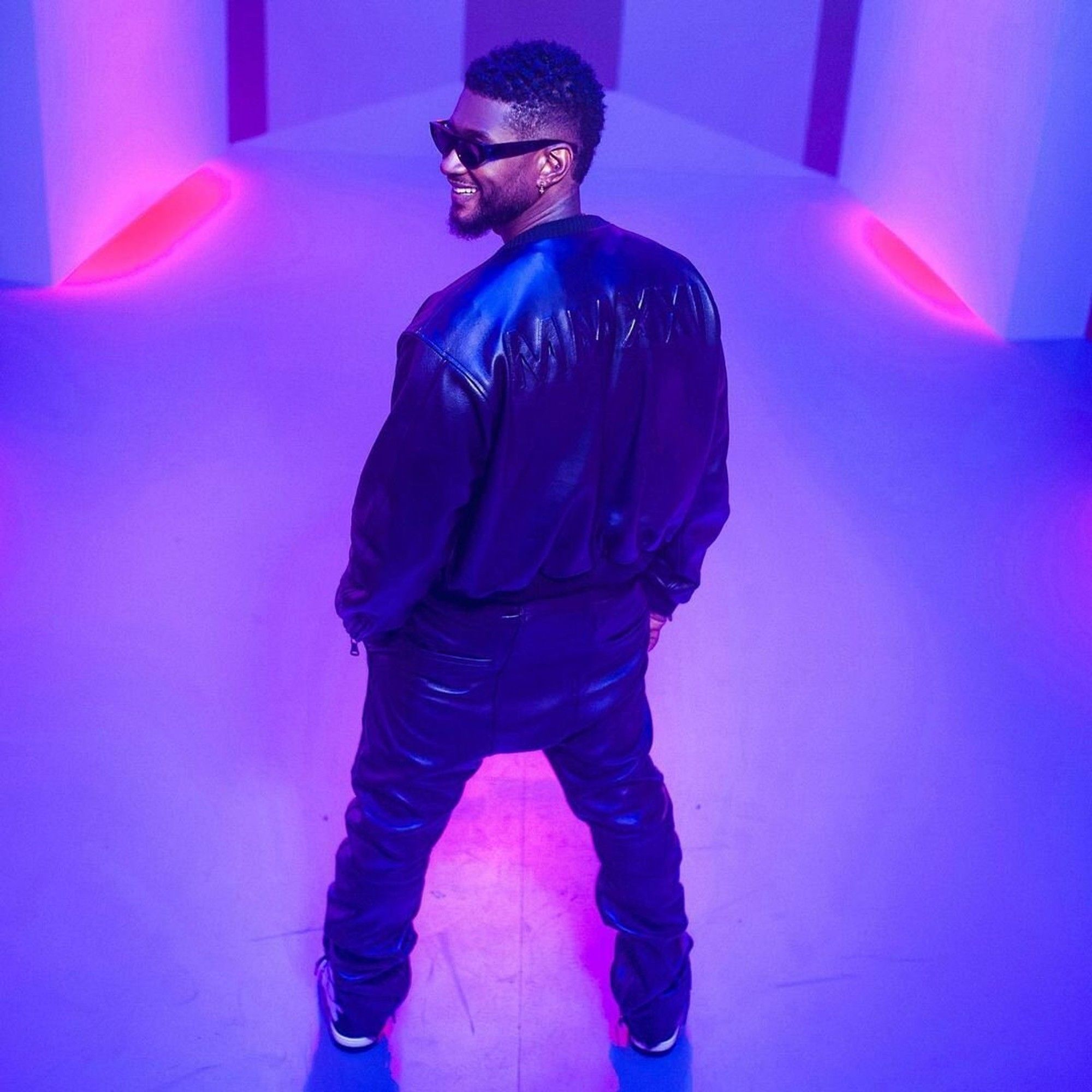 WATCH: Usher grooves to amapiano during magazine shoot in Versace