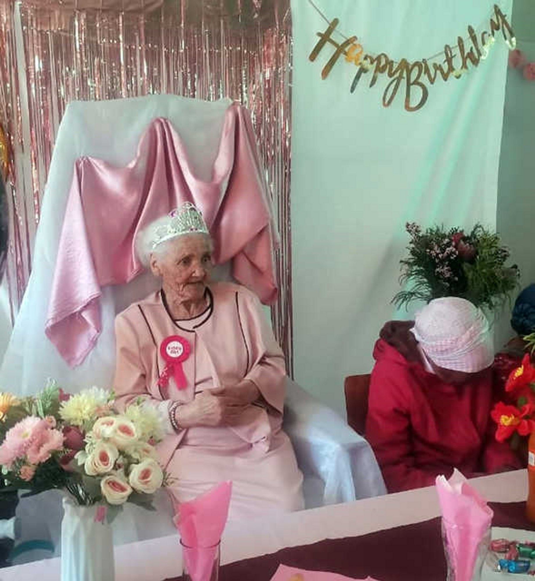 [PICS] 116 not out: Happy birthday for Cape’s ‘Ouma Honderd’