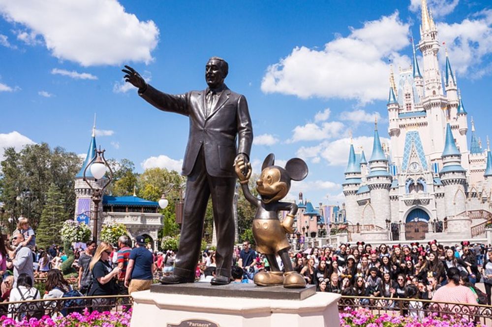 Disneyland's new social distancing rules could mean a completely ...