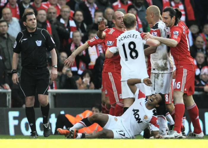 Nani sidelined for a few weeks