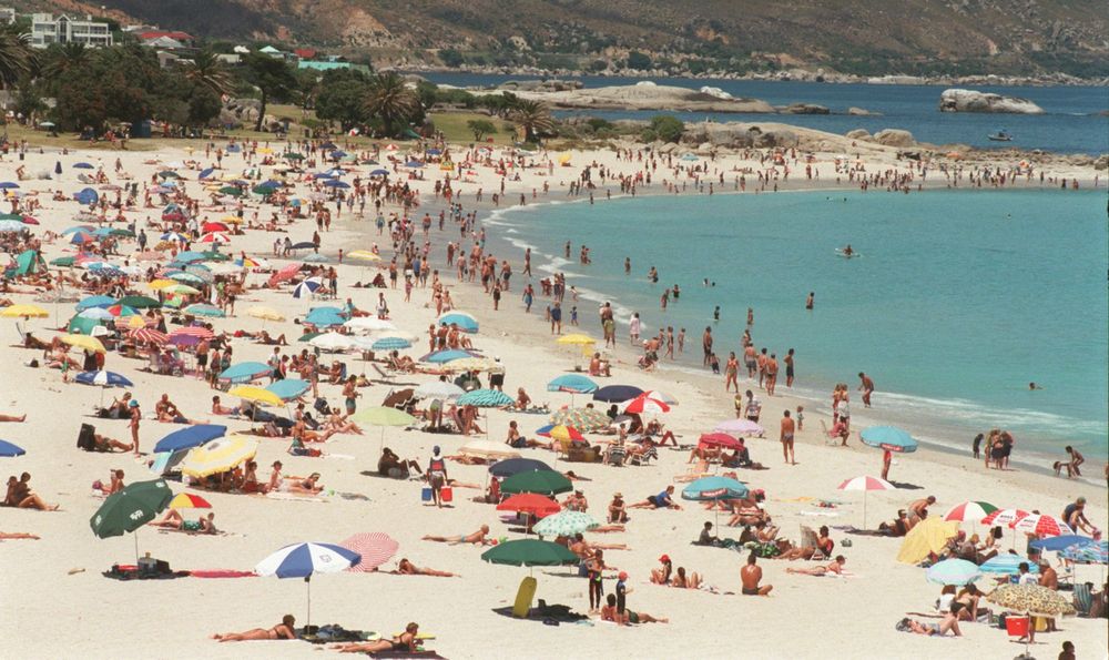 Extreme heat, disruptive waves weather warning for Western and Northern ...