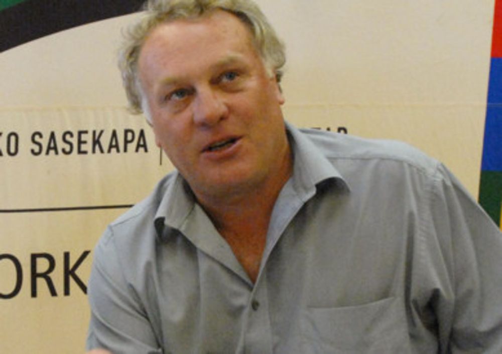 Expert sought to sort out stadium woes