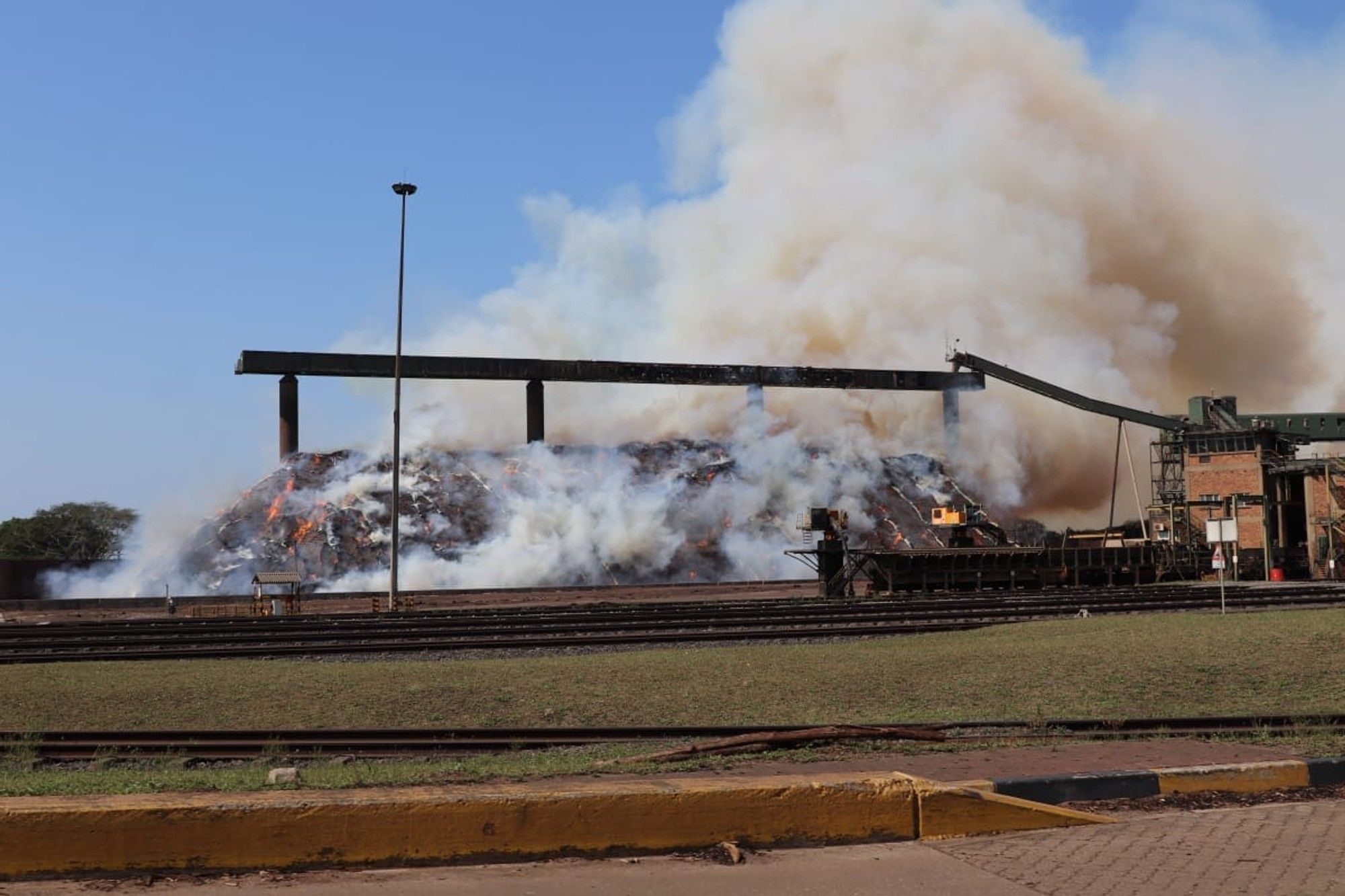 Kusetshenziswa ezobuchwepheshe ukubhula umlilo eRichards Bay