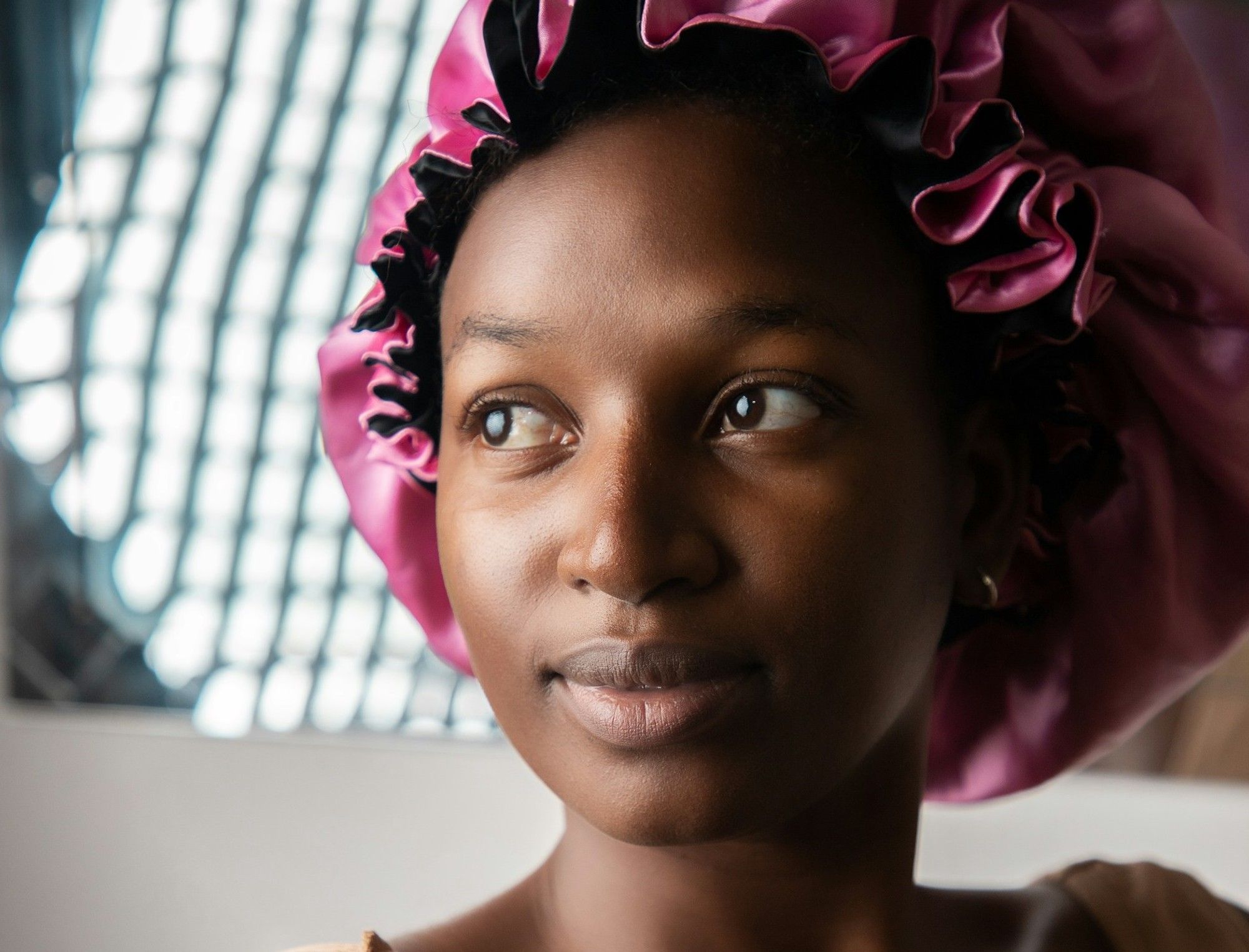 The benefits of a satin hair bonnet for all hair types