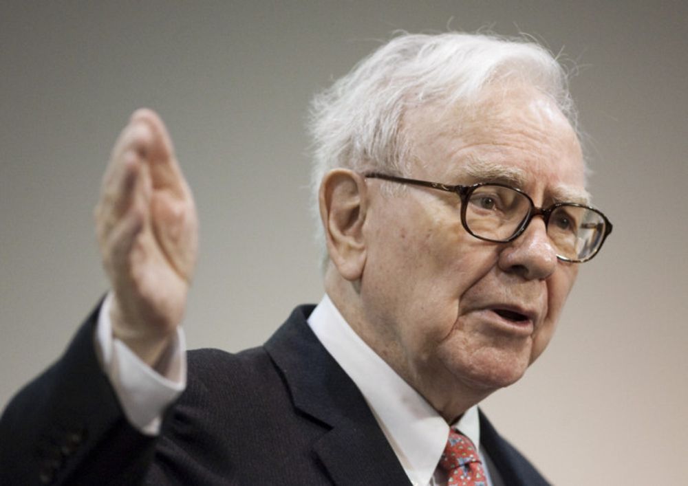 Buffett to host Obama fundraiser