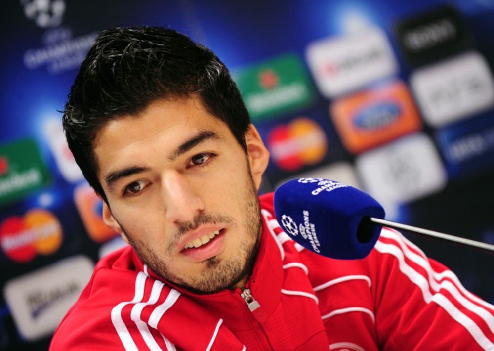Reds target Suarez keen to move
