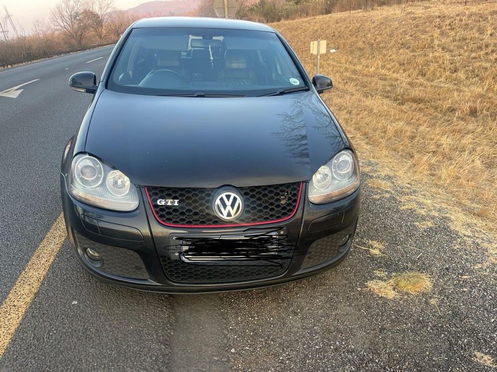 Fast and furious: VW Golf 5 driver arrested for clocking 199km/h ...