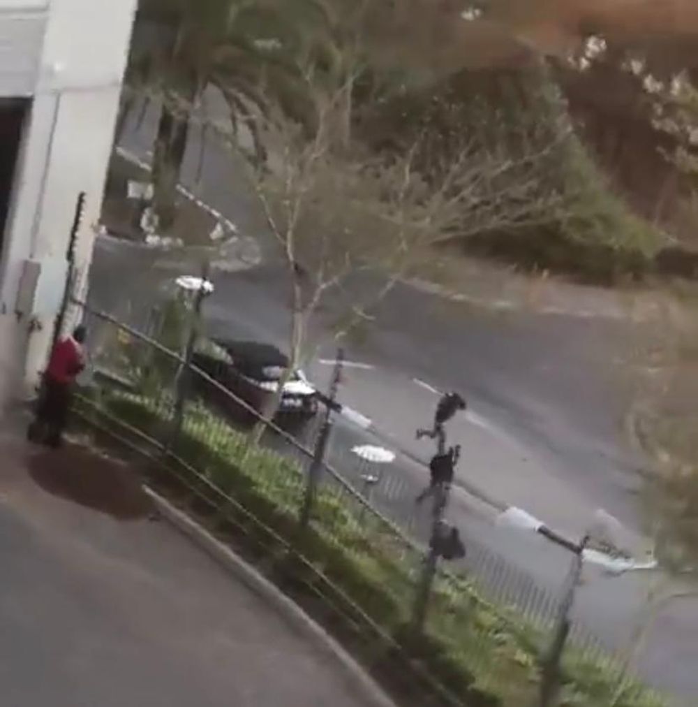 WATCH: Police launch manhunt after ‘Rolex gang’ strikes in Sandton