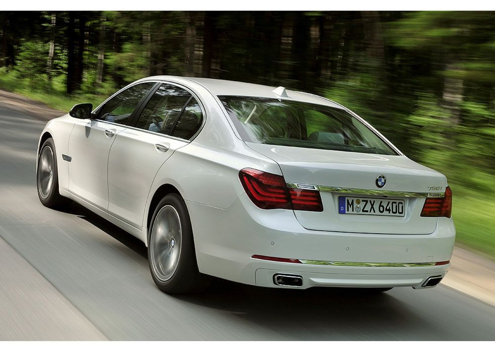 Global BMW sales hit record highs