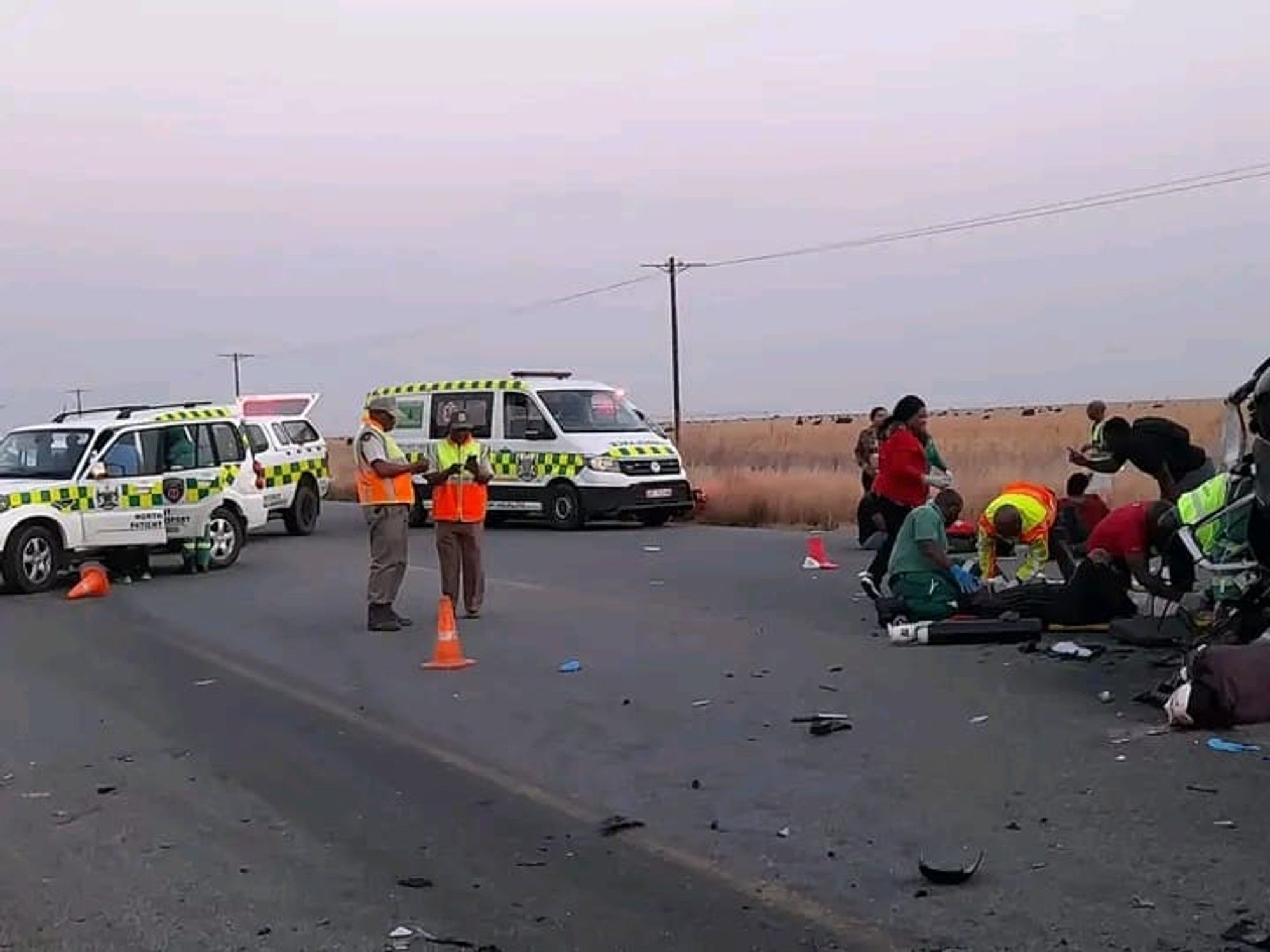 Six killed after taxi and bakkie crash in North West