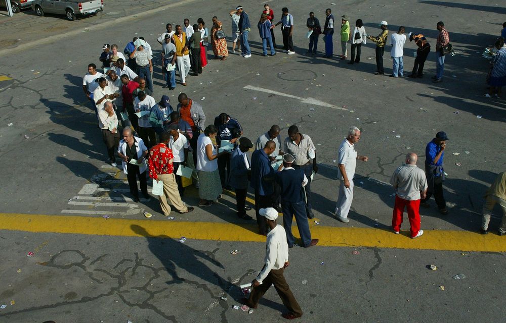 GP motorists urged to renew licences by booking slots