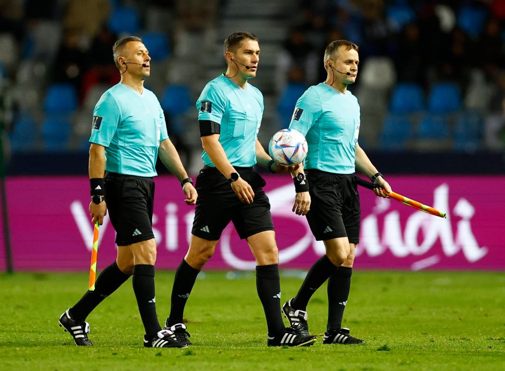 Fifa use Club World Cup to trial referee microphones