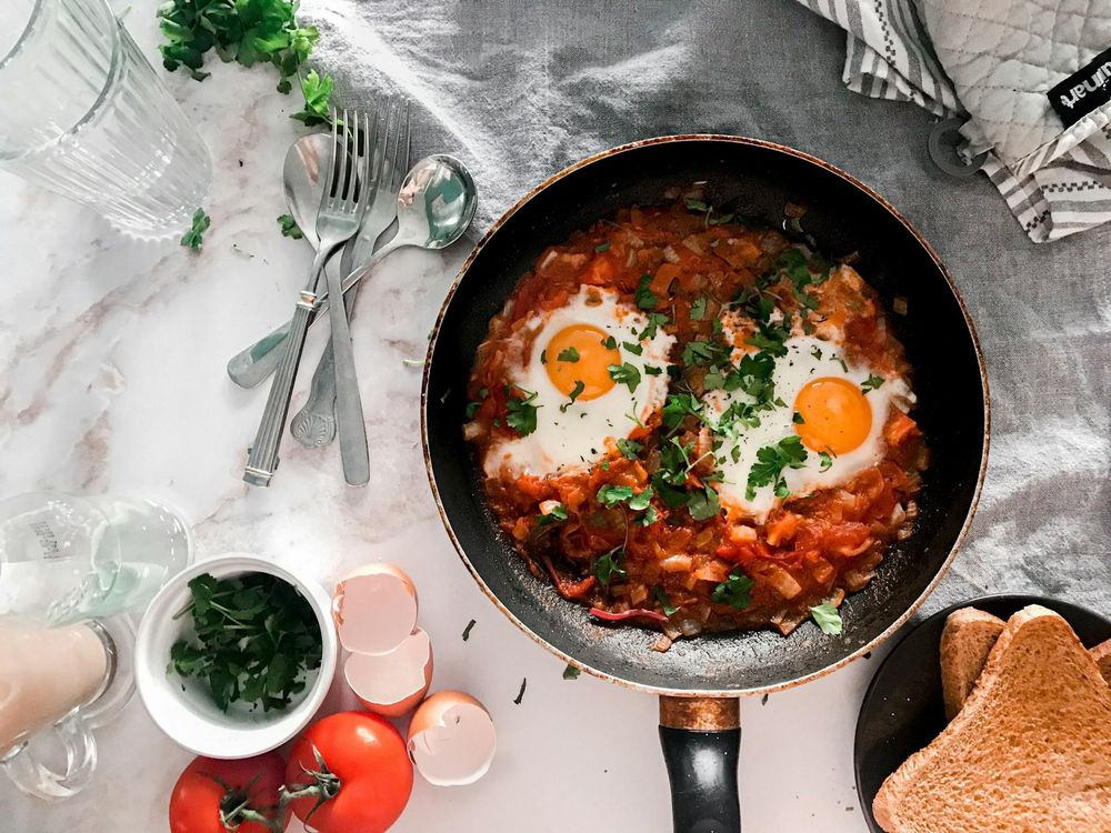 Easy egg recipes for breakfast, lunch, and dinner, including Shakshuka ...