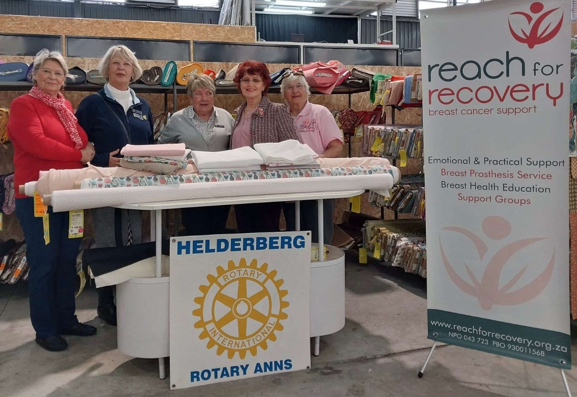 Rotary gives to Reach for Recovery