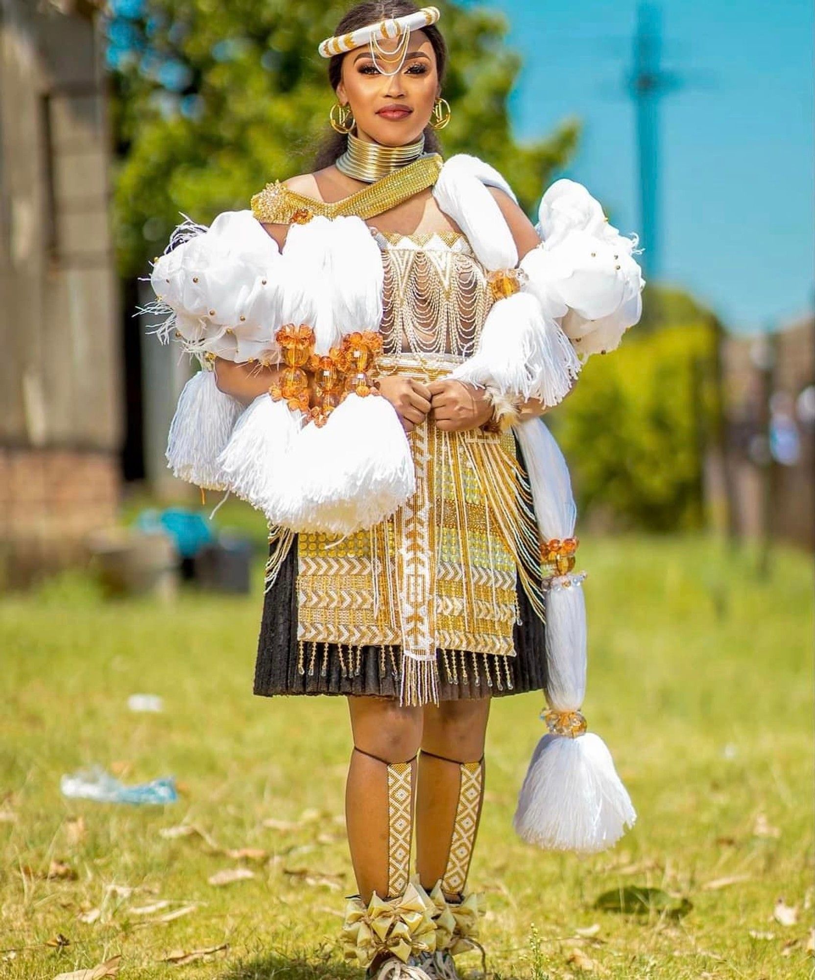 OwoMkhokha akayingeni eyabathi akaseyona intombi nto