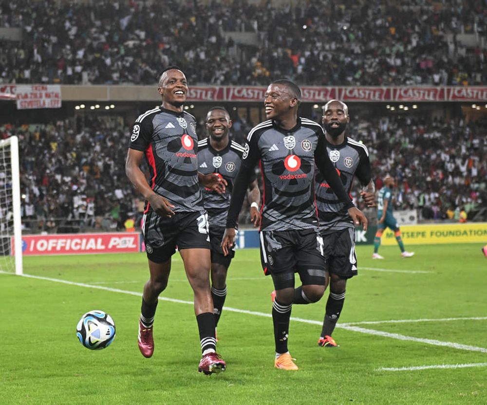 UPatrick Mswanganyi utyibela umqeqeshi wakhe ngamazwi amnandi