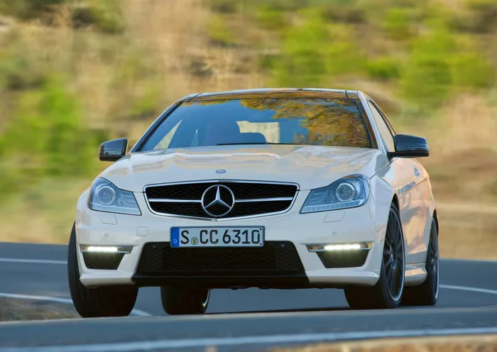 Perfectly timed C 63 stunt on video
