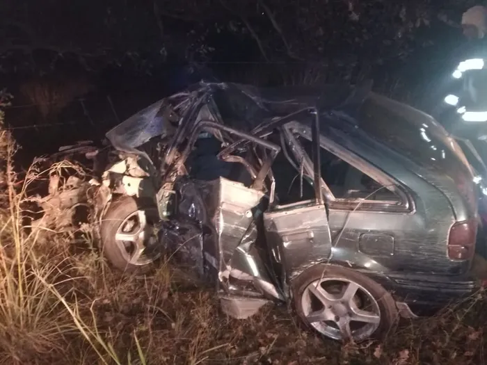 One killed, one injured after driver crashes into tree