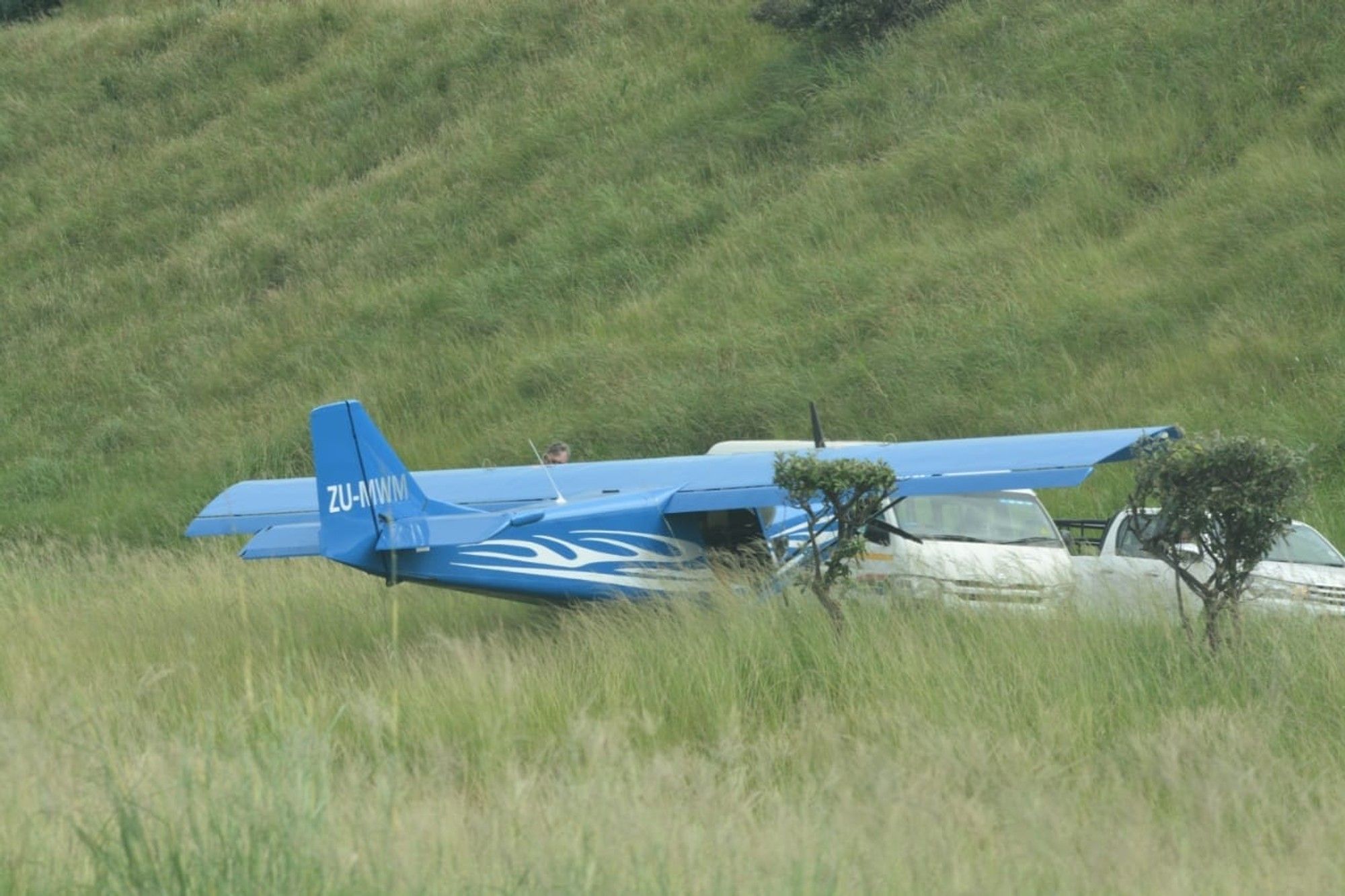 PICS: Light aircraft makes emergency landing on the N2 highway