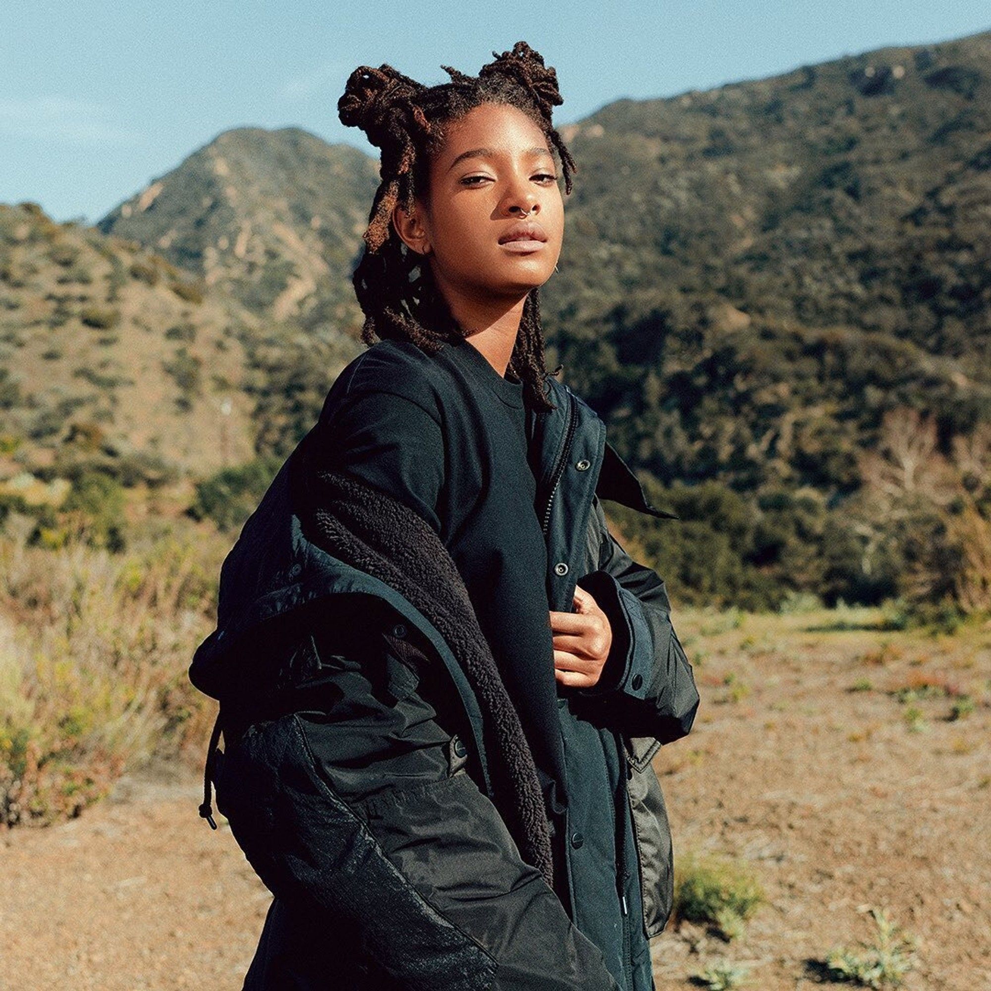 Willow Smith returns with rock single 'Transparent Soul' featuring ...