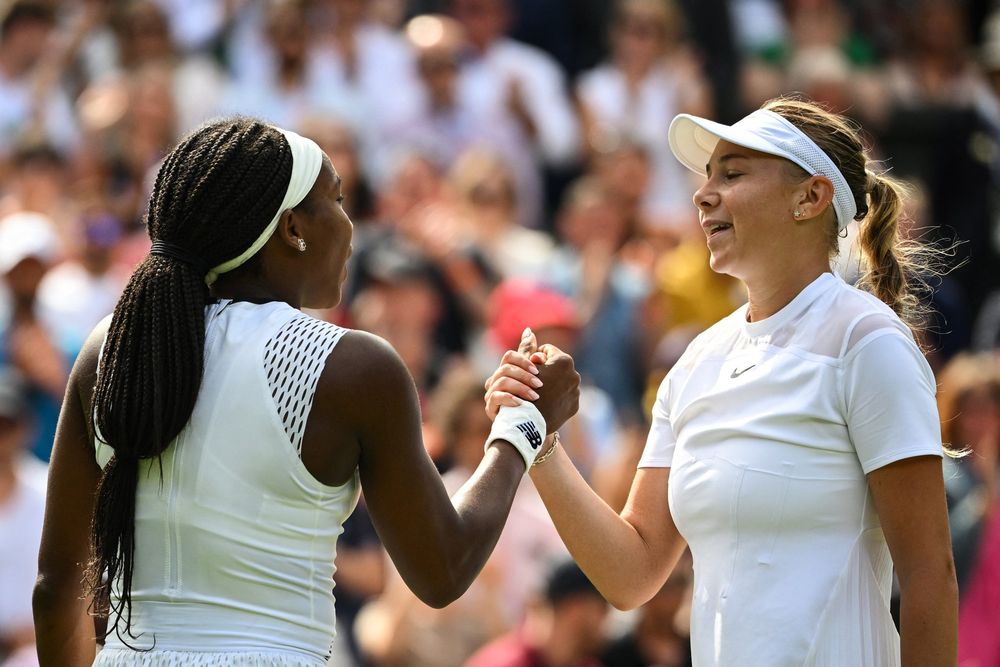 Wimbledon etiquette gone awry: how a champagne cork stole the spotlight ...