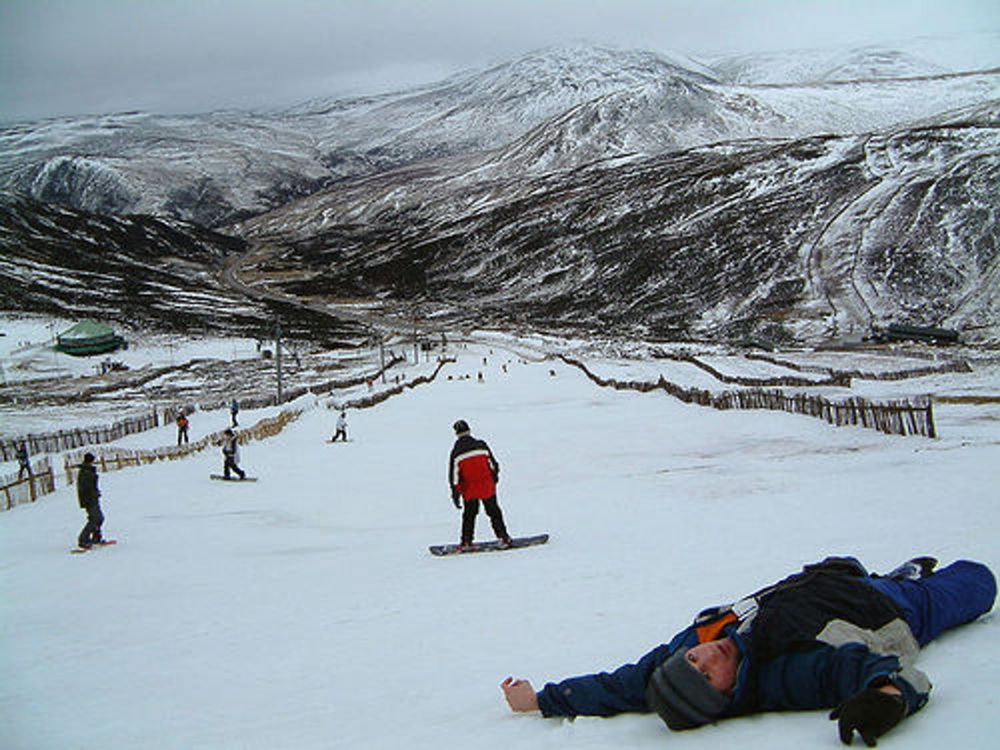Pay up for ski equipment, says BA