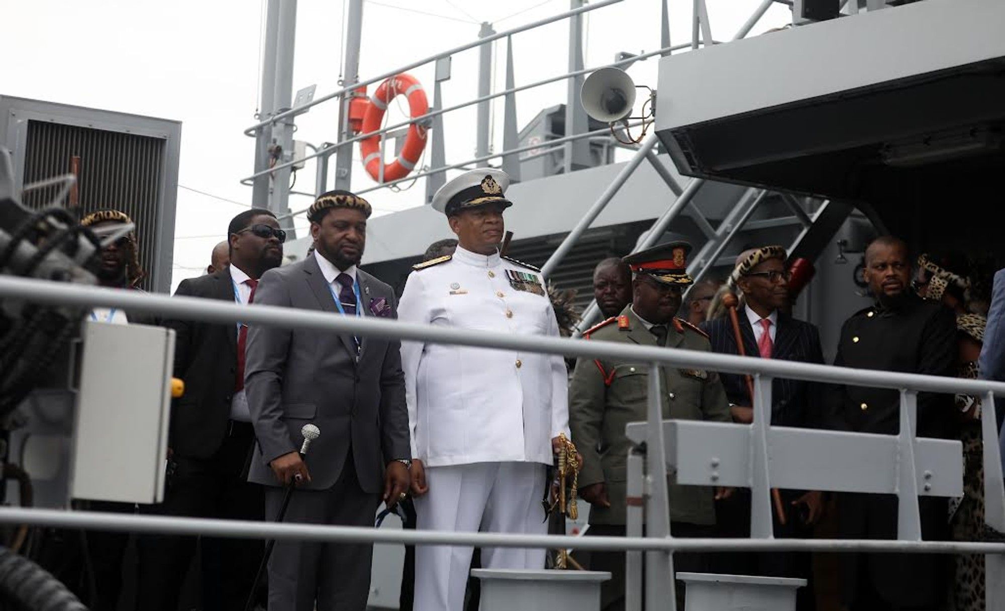 Amasosha aqambe umkhumbi wawo ngeLembe