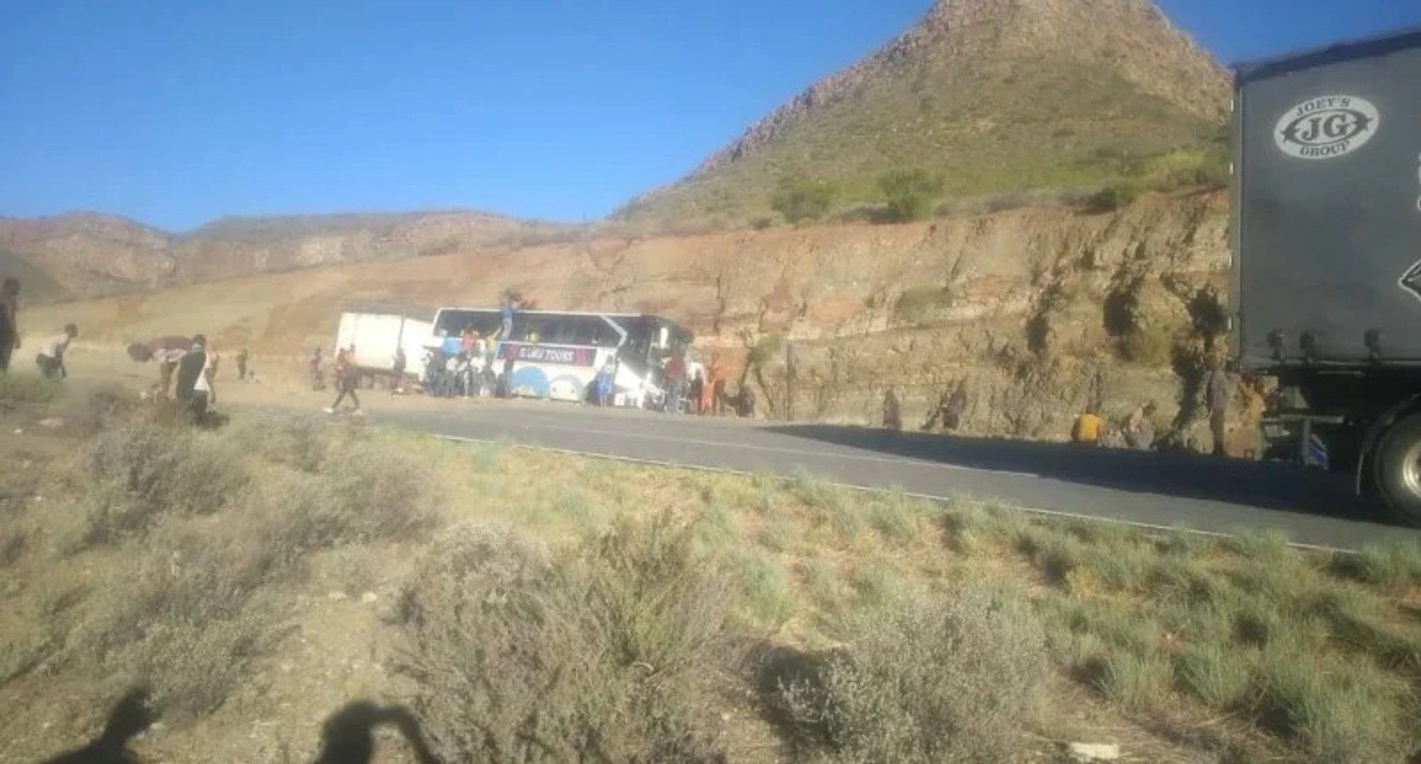 13 killed, about 50 injured in De Doorns bus crash