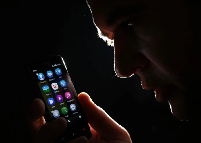 Nokia axes dividend to save cash