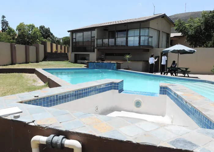 Squabble over Beeka’s posh home