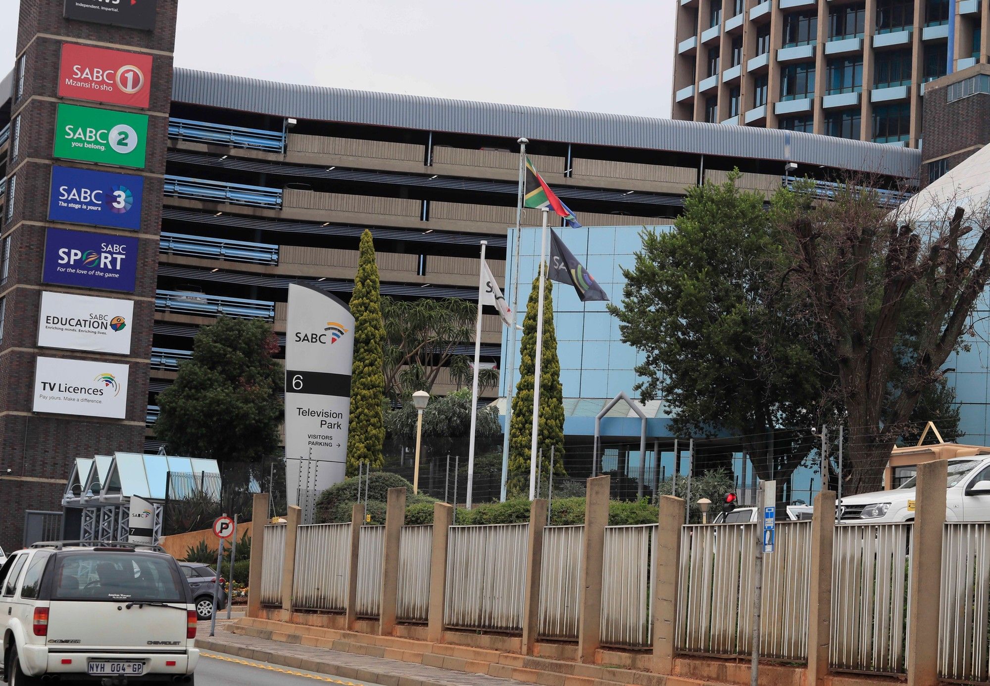 Annual report reveals the average salary for an SABC staffer is R791 ...