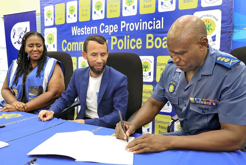 Cape Town CPFs, crime fighters and top cops sign new constitution