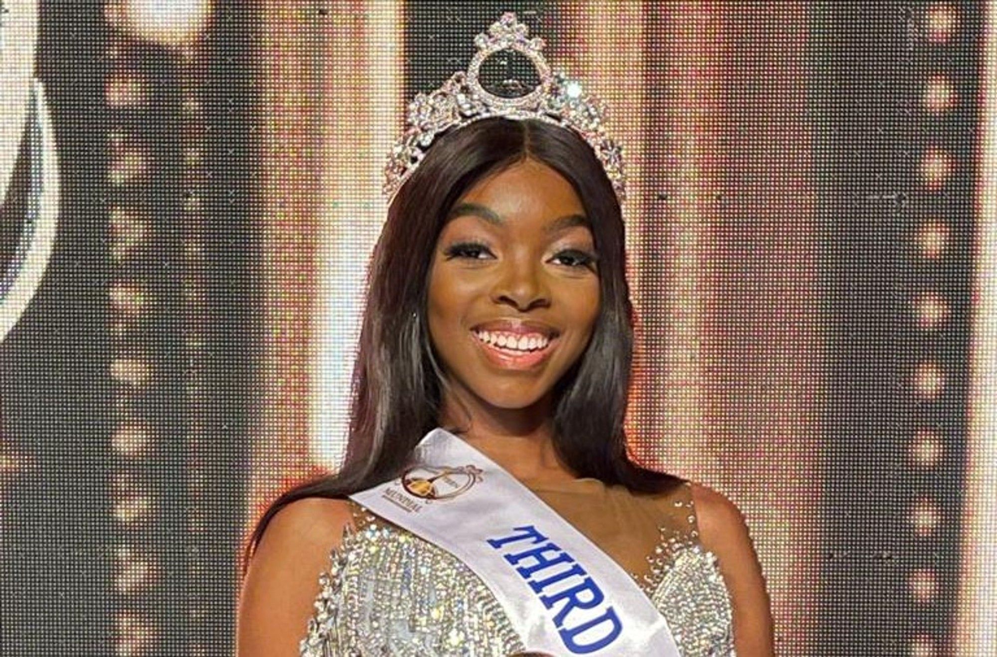 Teen beauty queen does her country proud