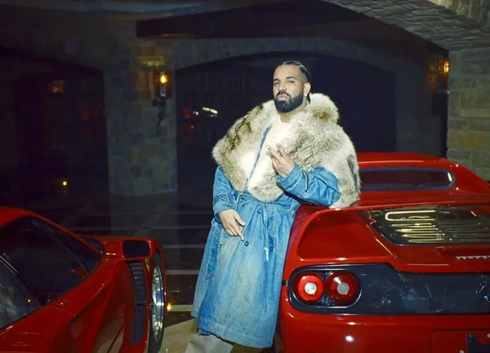 Drake's new music video features the iconic Ferrari F40 and F50