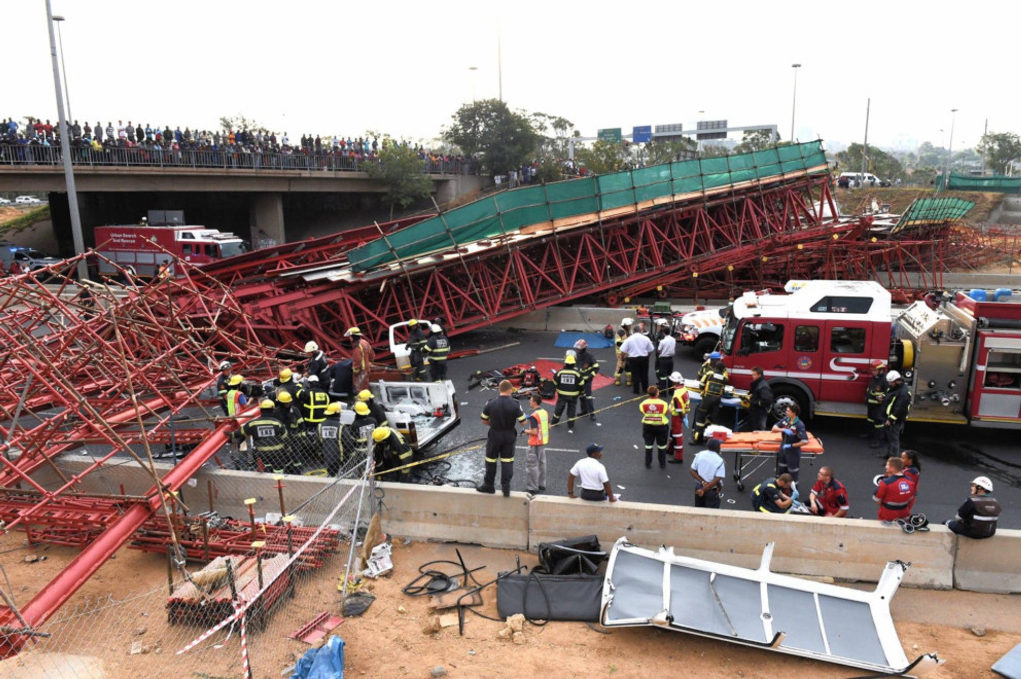 M1 closed after Grayston bridge horror