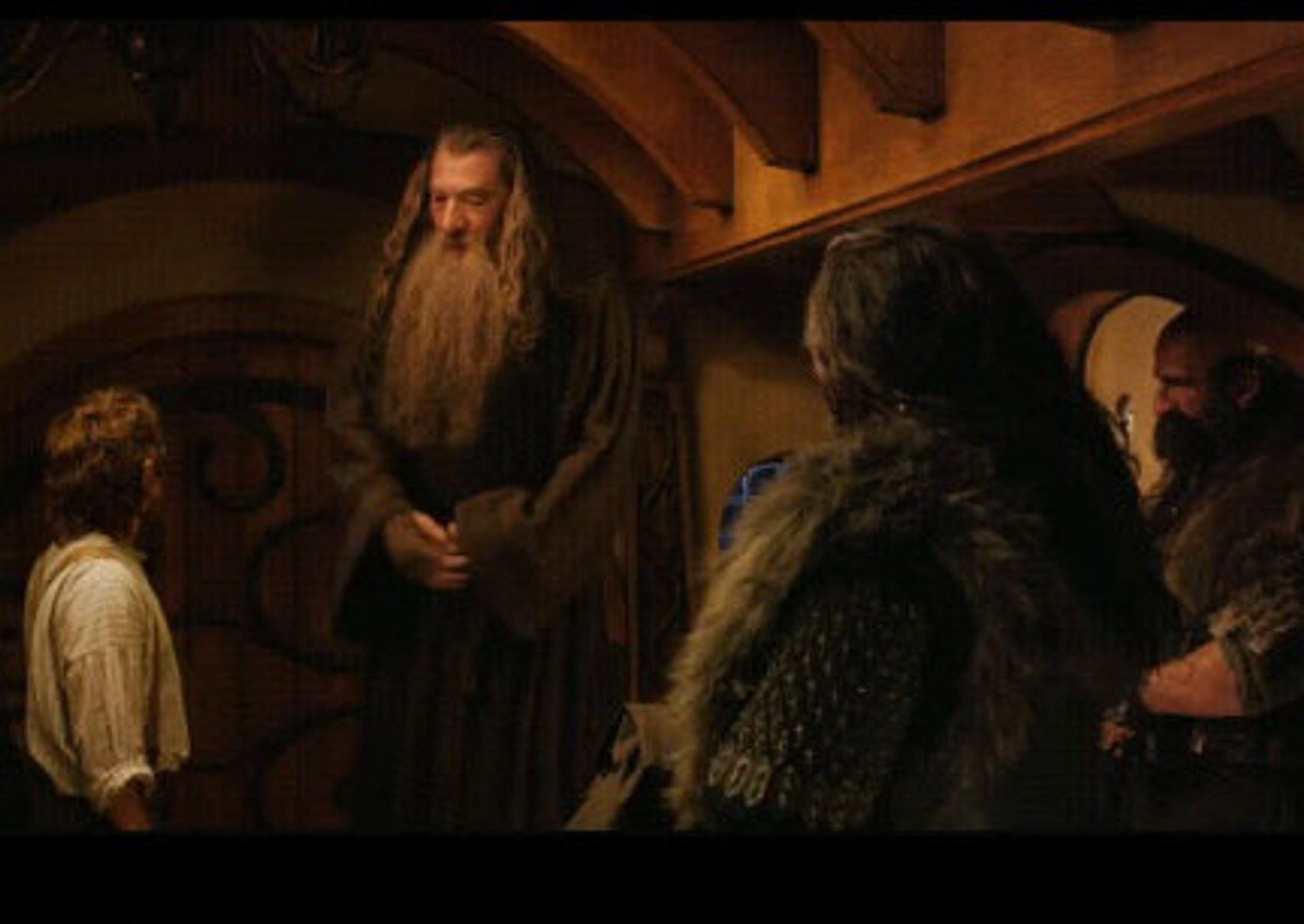 “Hobbit” trailer has fans buzzing