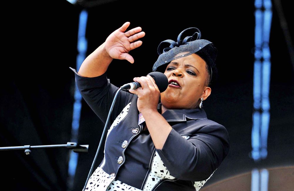 Rebecca Malope nurses injuries after falling on stage during Zanele ...