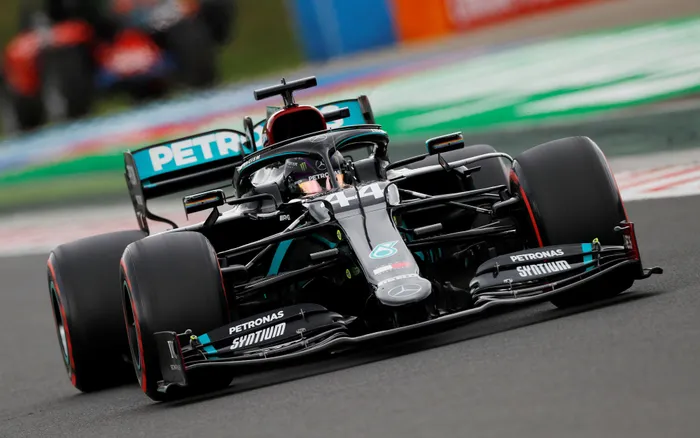 Hamilton takes record 90th pole position for Hungarian Grand Prix