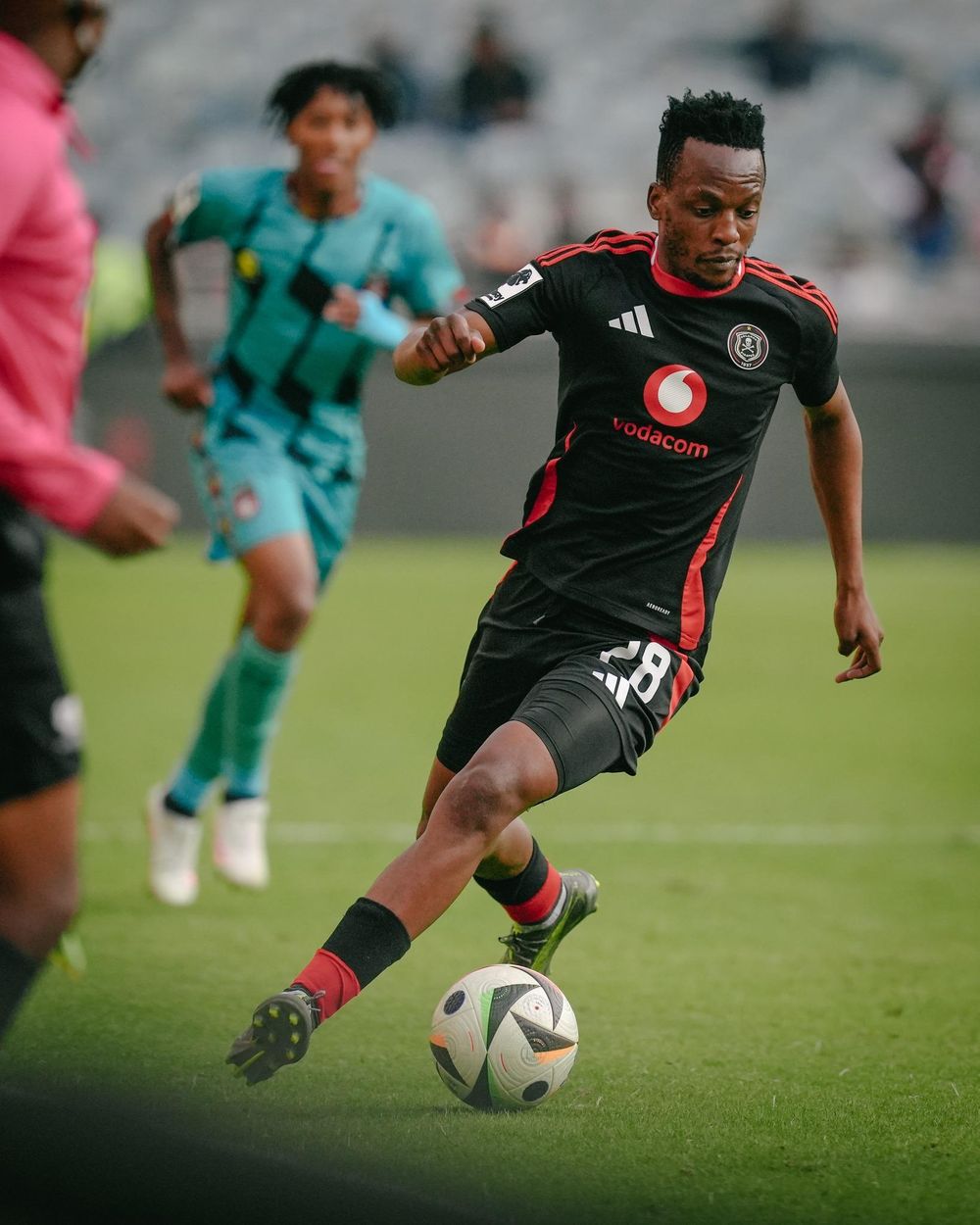 UMpho Mvelase uyihluthe intlaka emlonyeni iPirates namhlanje emalanga