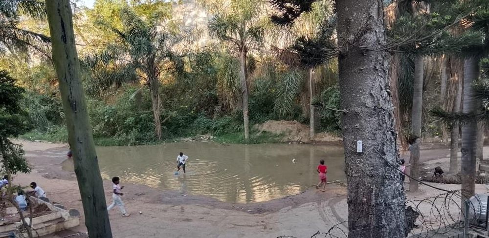 Water leak crisis in Clare Estate: Residents voice concerns