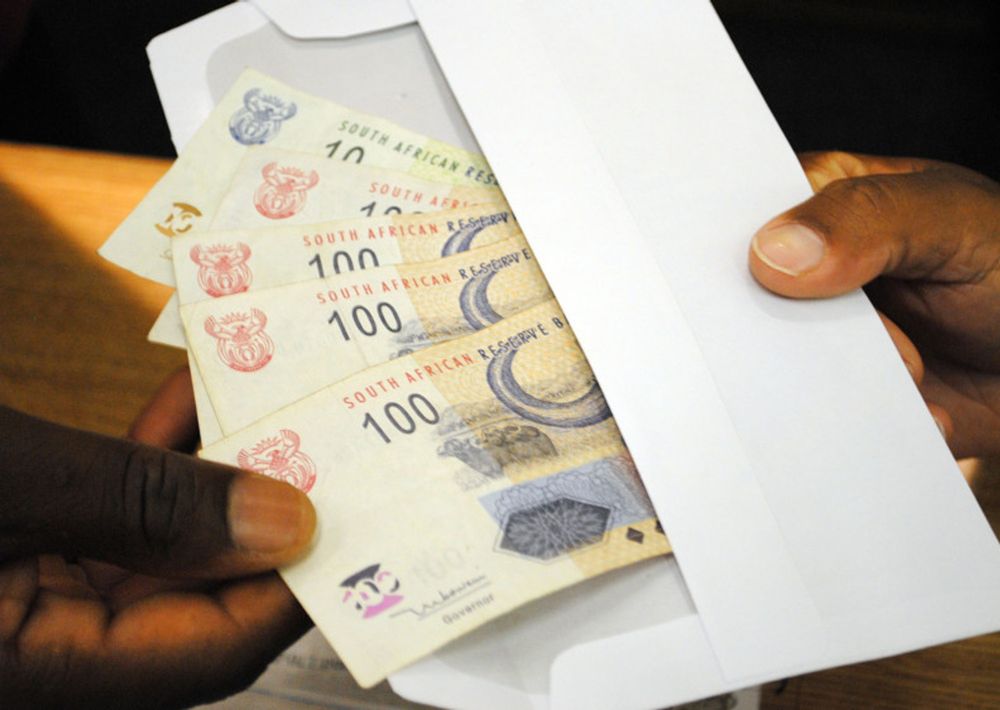 Two arrested for 419 scam