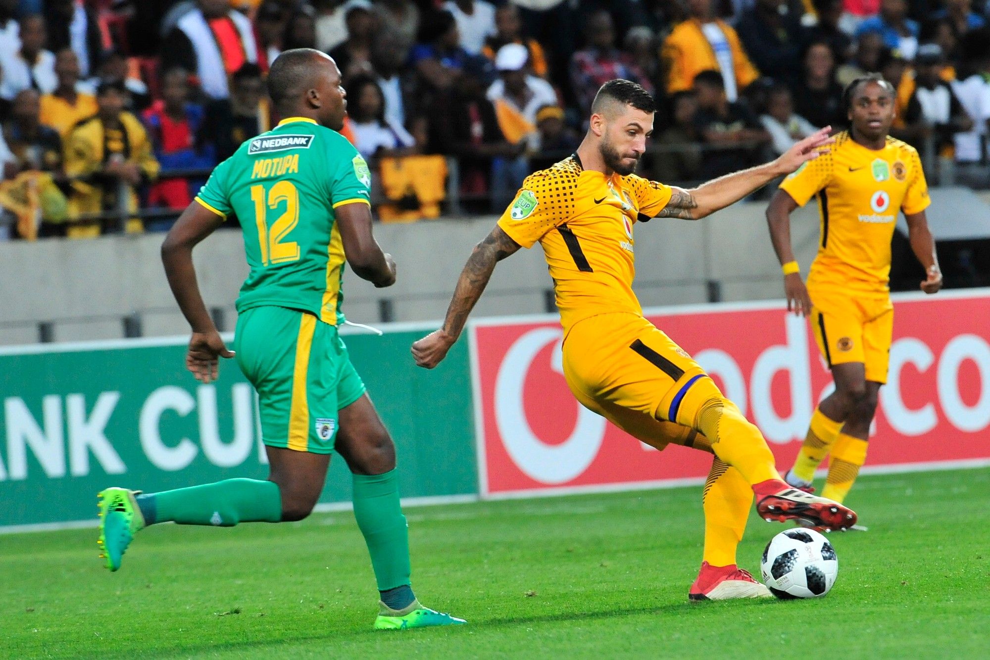 Mathoho uses his head to win it for Kaizer Chiefs