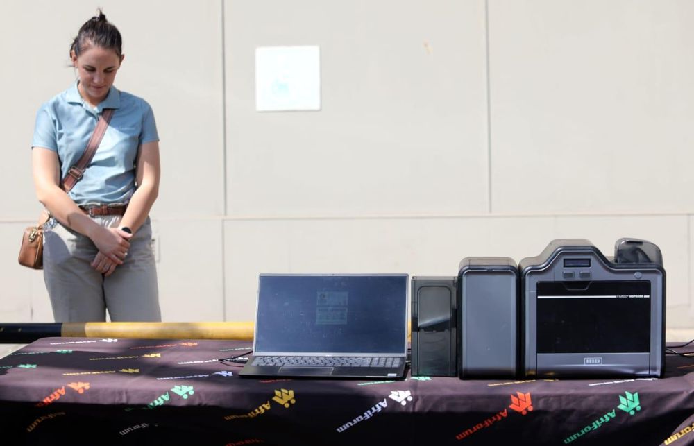 Demonstration of licence card printer highlights South Africa's ...