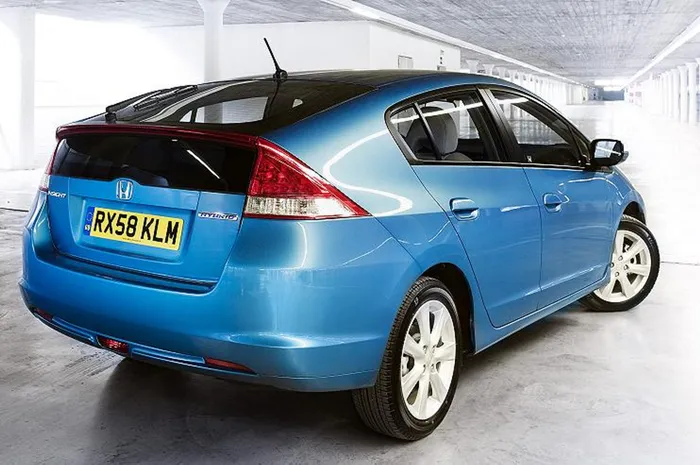 Honda Insight takes top sales spot in Japan