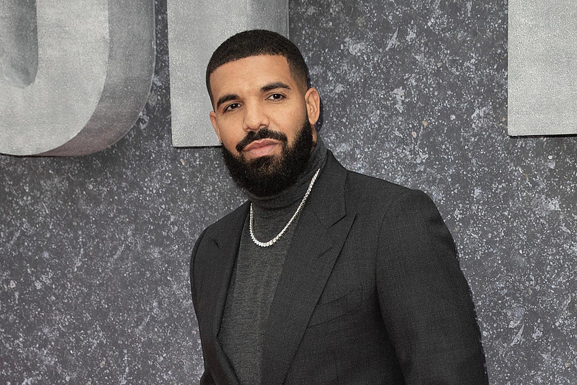 Drake: 'Sorry for my side stuk rap'