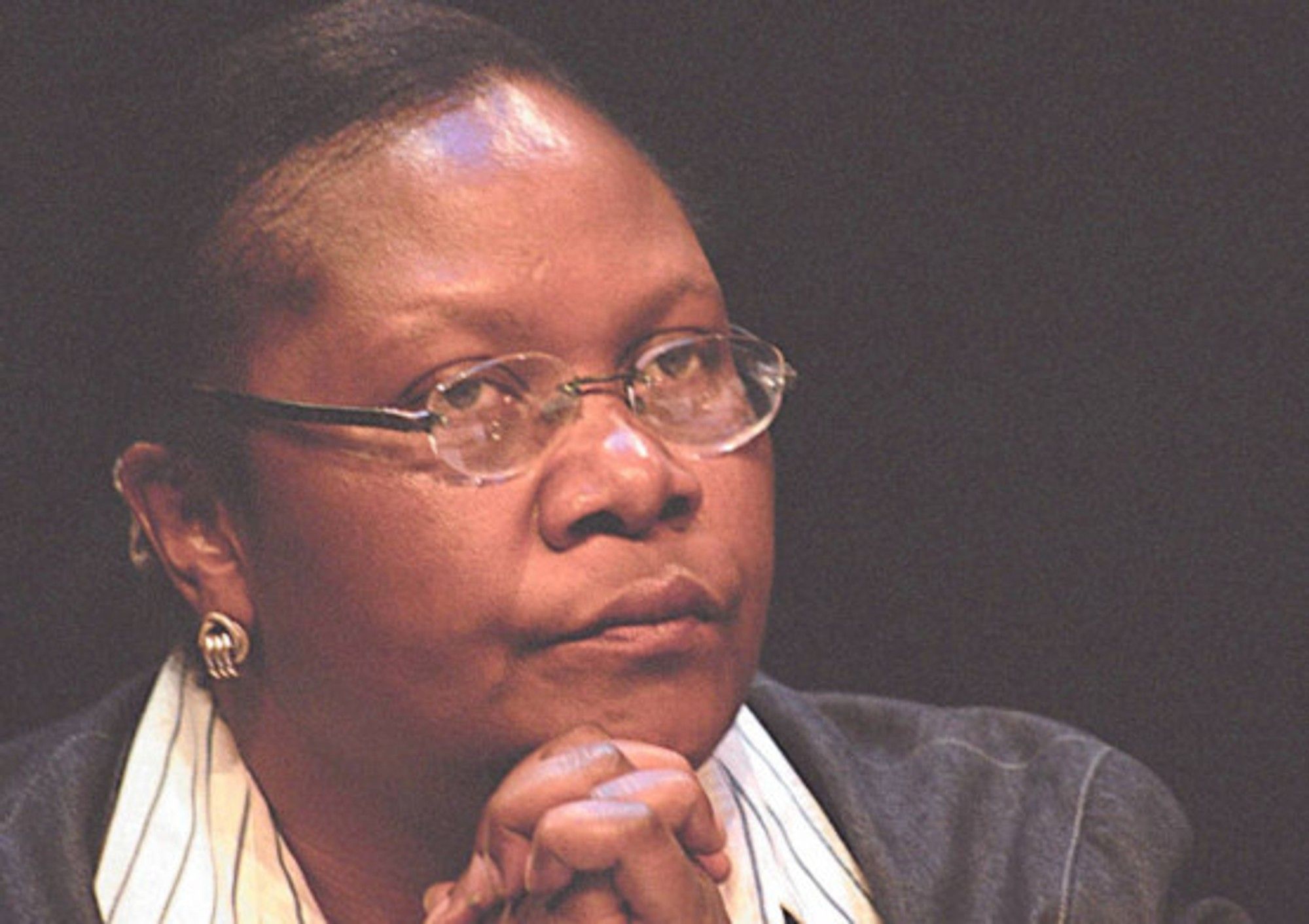 Arms deal agreement: ex-partners at war