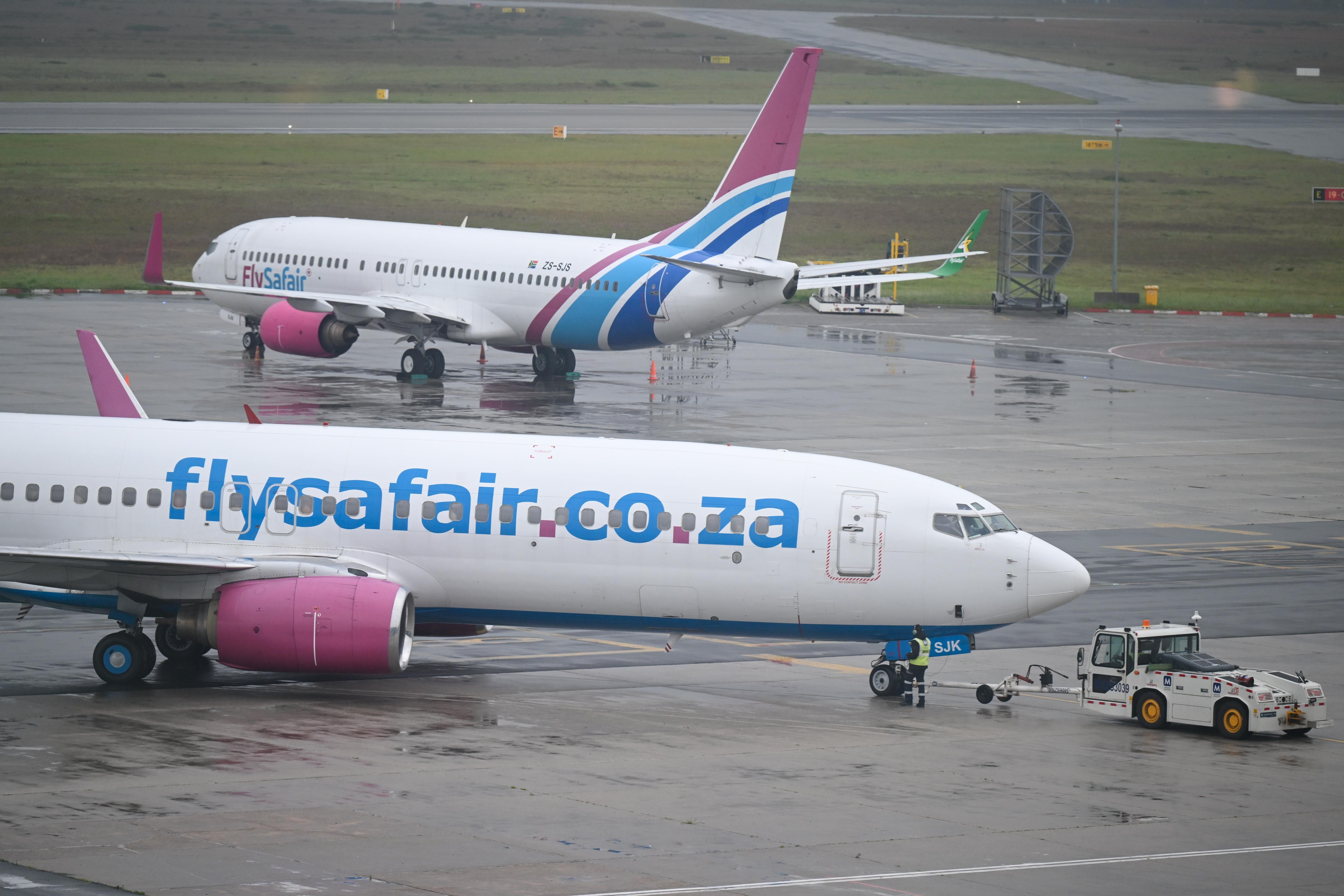 ‘No Winners’: FlySafair and pilots reach wage agreement after 12-day ...